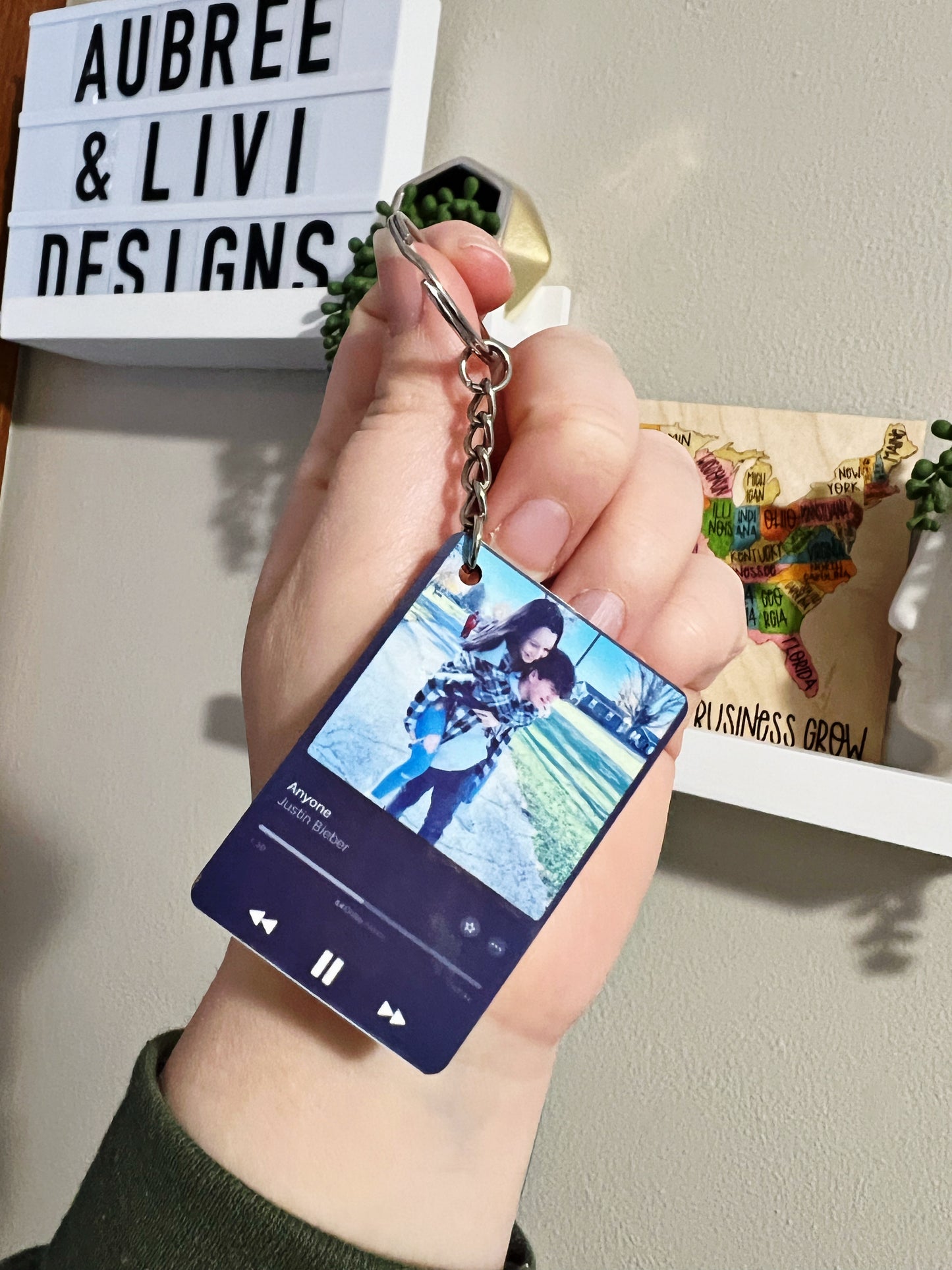 Custom Song Keychain – Aubree & Livi Designs